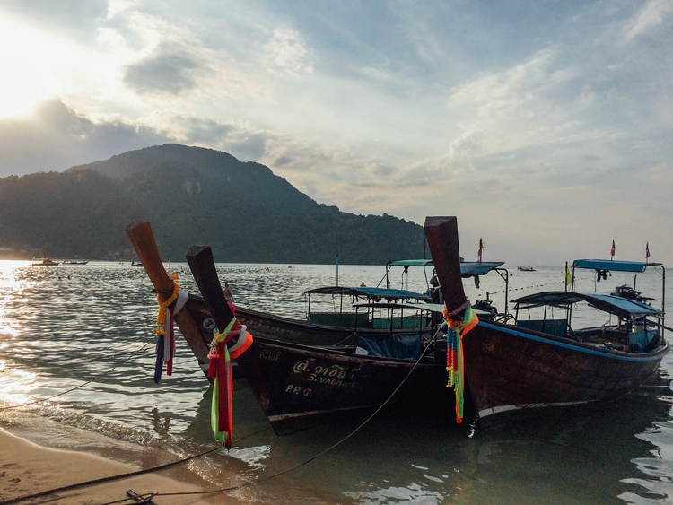 Island Hopping in Thailand - Hey There, Everywhere